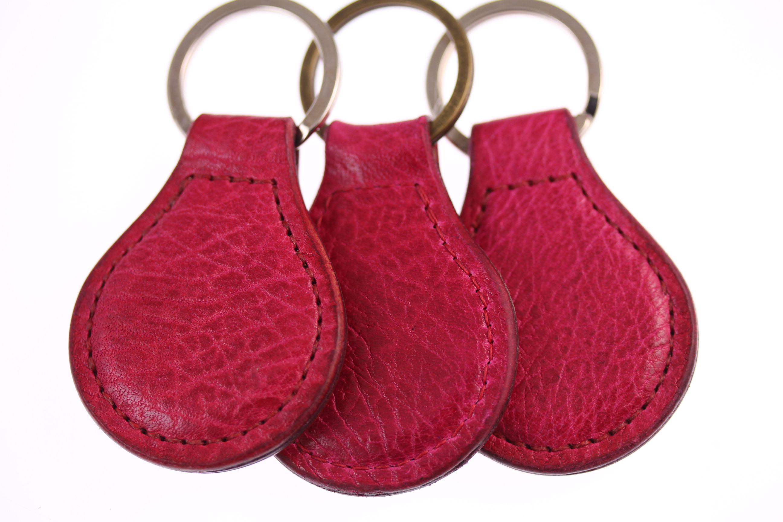 Fuchsia pink full grain Italian leather teardrop keyring - Classic ...